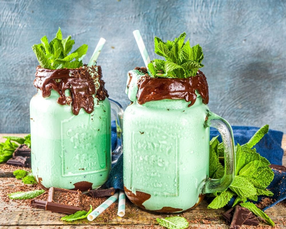 قهوه افترایت (After Eight): دستور تهیه خانگی موکا نعناعی شکلاتی - خرید ...